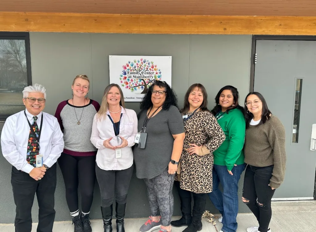 The Family Center at Stansberry Receives ECCLC Award - Thompson School ...